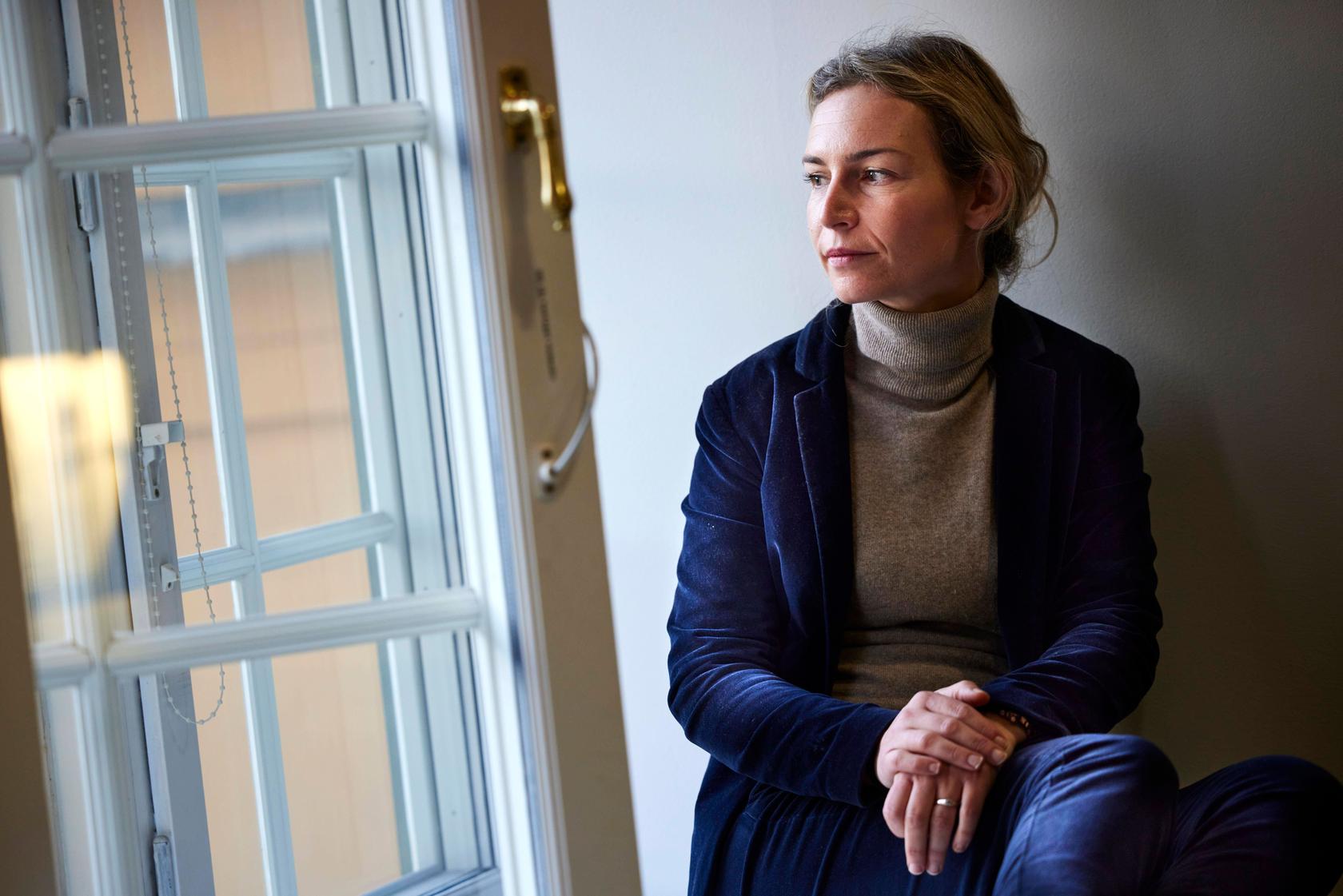 Lea Ypi rechnet ab mit Geschichte und Gegenwart | JACOBIN Magazin